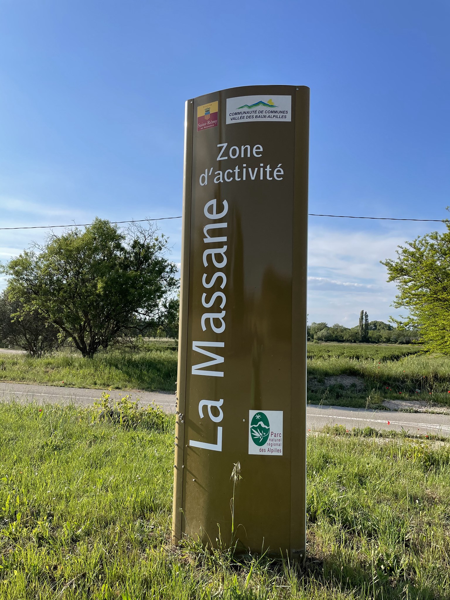 Zone d’activités La Massane – Communauté de Communes Vallée des Baux ...